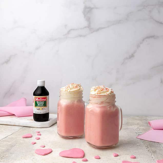 bebida rosa fresas | Vainilla Molina